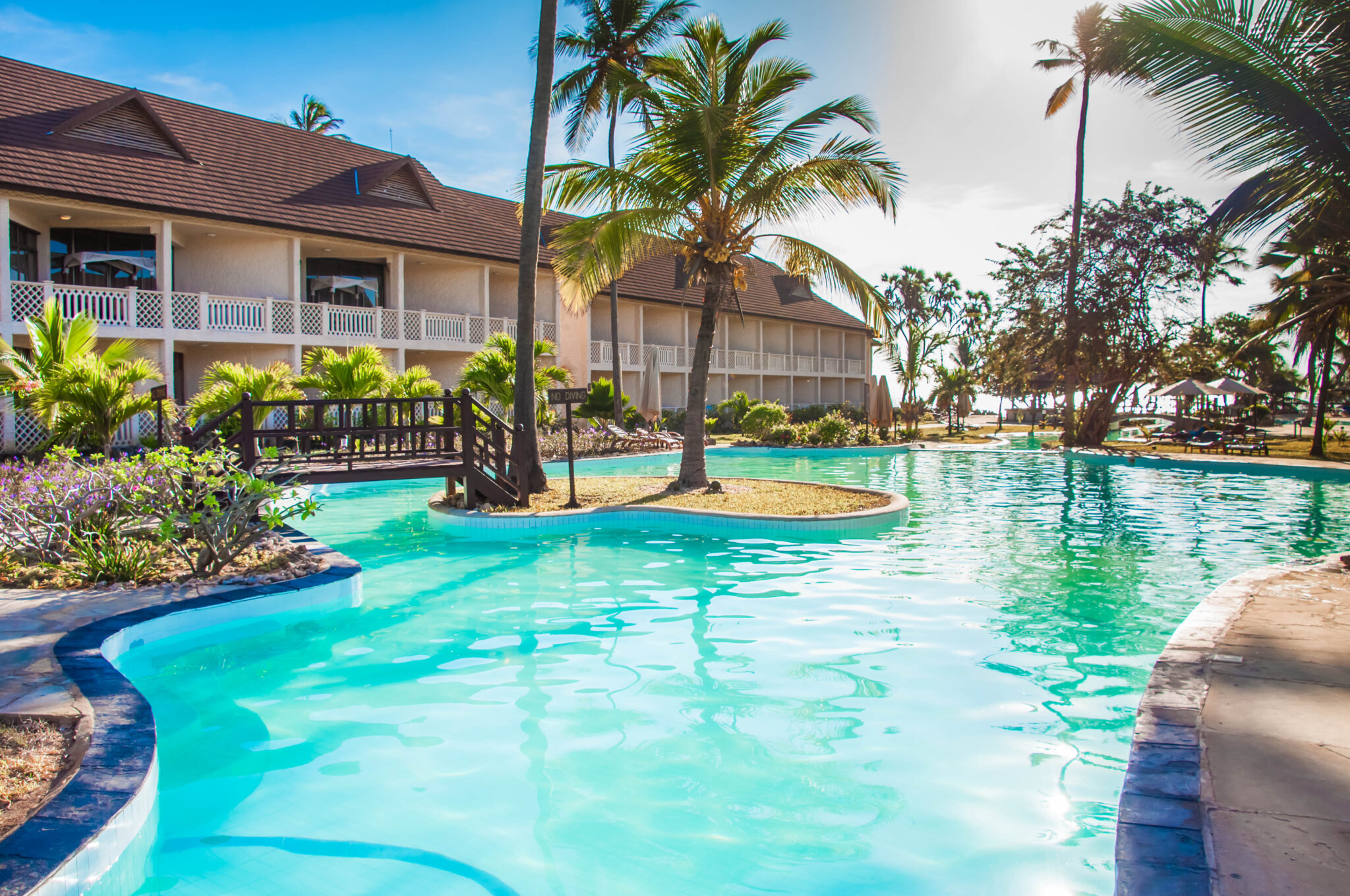 About us – Amani Tiwi Beach Resort